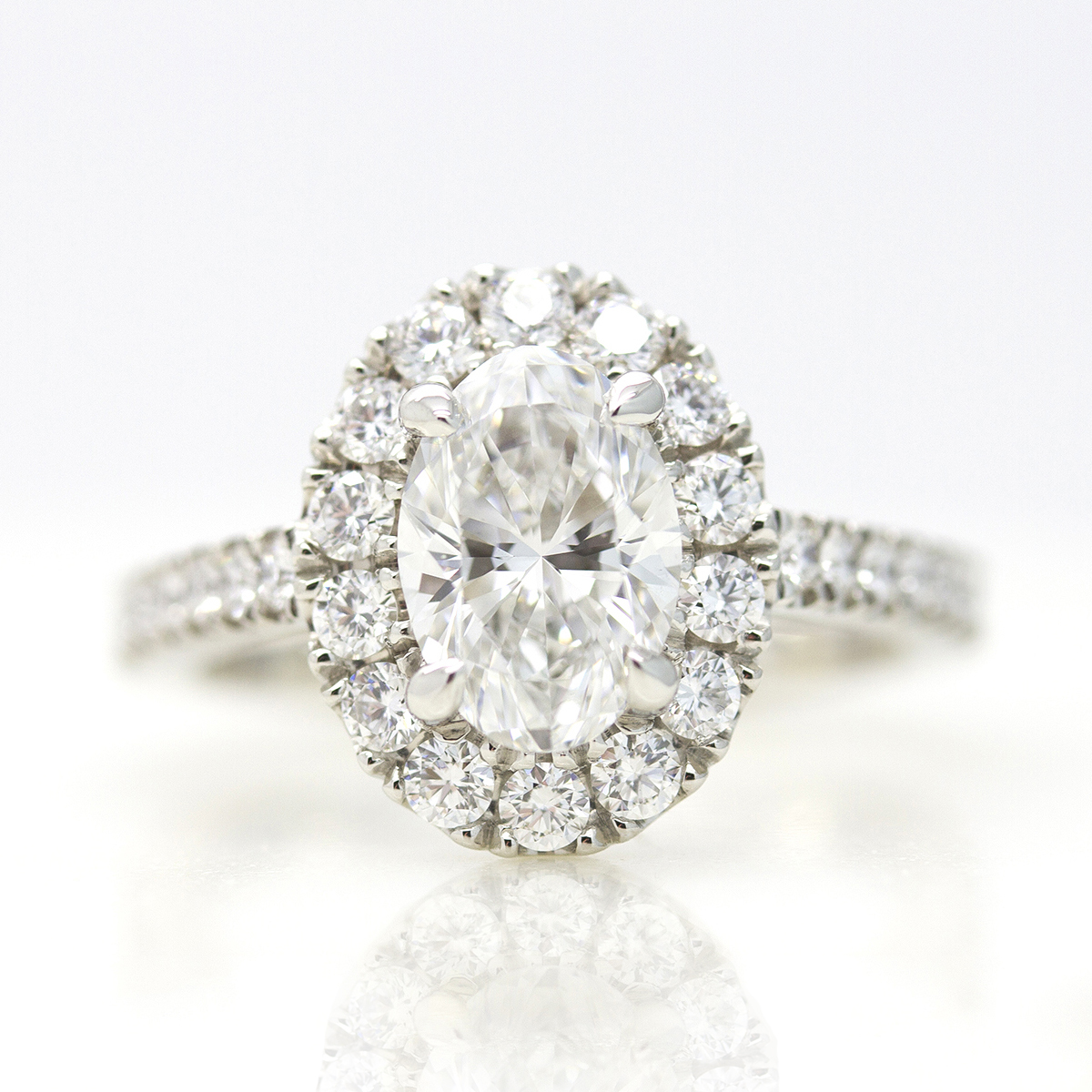 Oval Diamond Engagement Rings: 0.5ct, 1ct, 2ct, 3ct+ Varieties